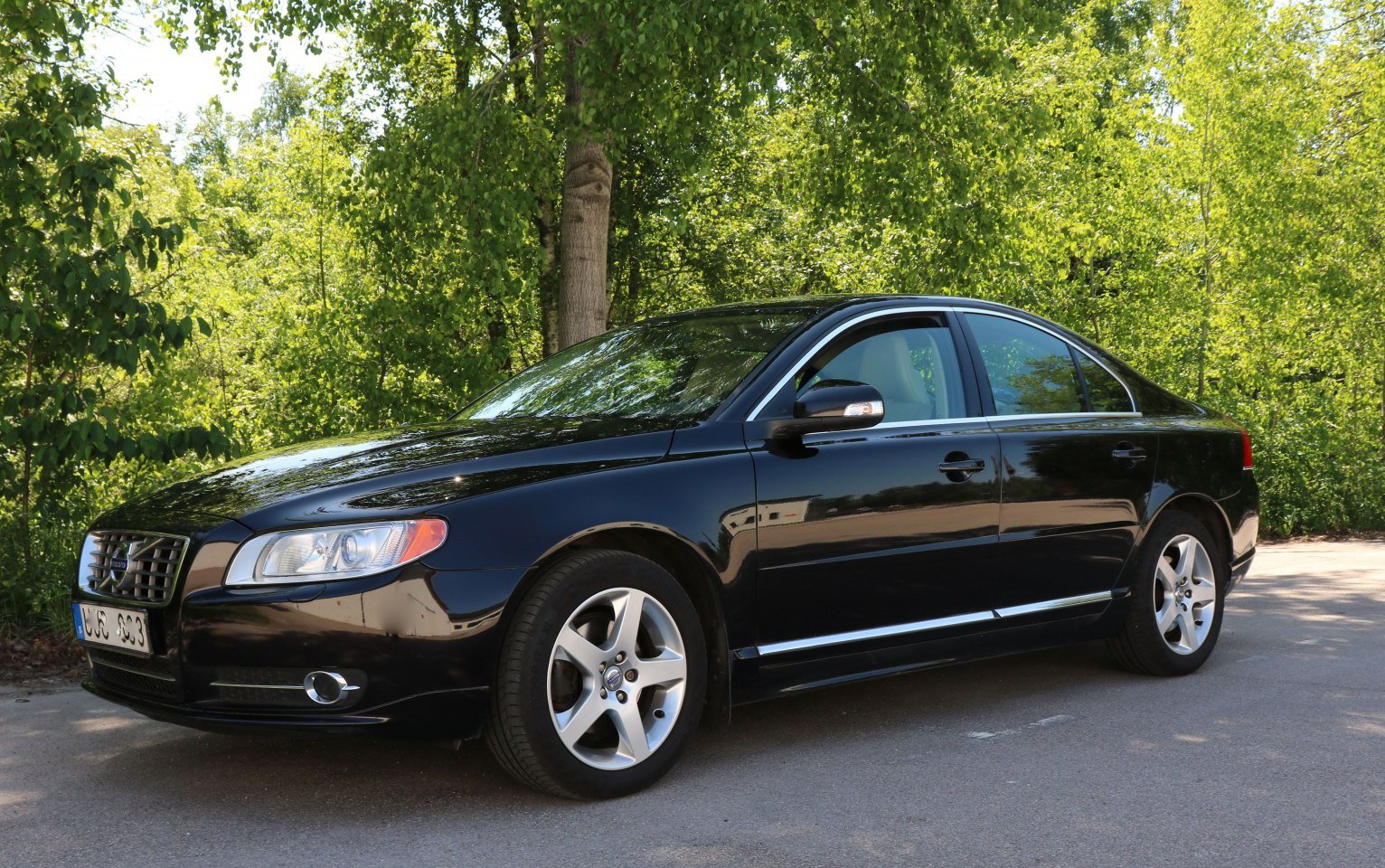 Volvo S80 technical specifications and fuel economy